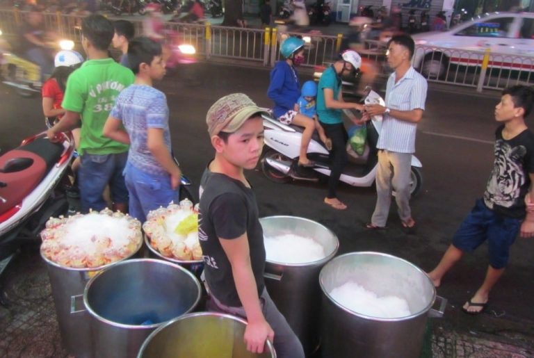 Sweet Saigon: Where to Eat Chè – Vietnam Coracle – Independent Travel ...