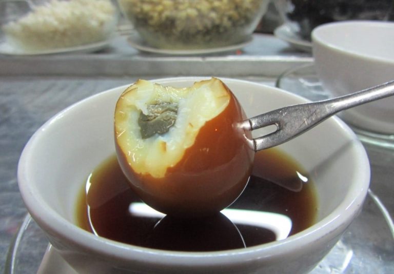 Sweet Saigon: Where to Eat Chè – Vietnam Coracle – Independent Travel ...