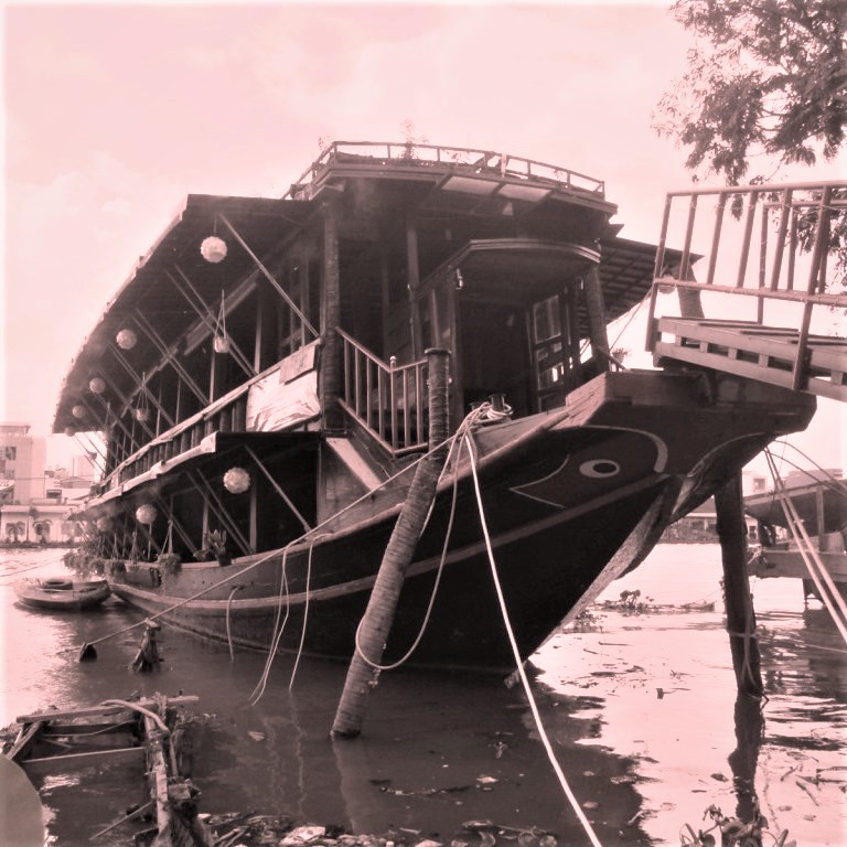 The Boat Cafe, Saigon – Vietnam Coracle – Independent Travel Guides to ...