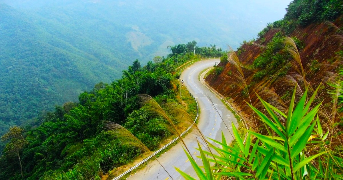 30 Great Motorbiking Roads in Vietnam – Vietnam Coracle – Independent ...