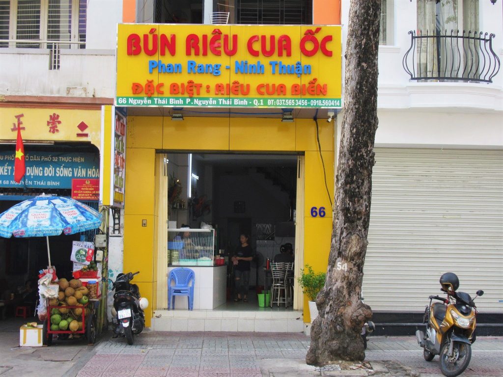 Bun Rieu Cua Oc: Crab & Snail Noodle Soup – Vietnam Coracle ...