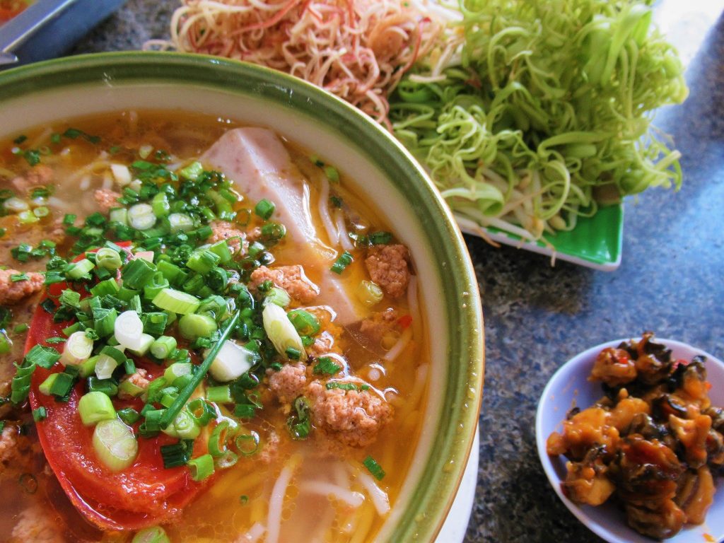 Bun Rieu Cua Oc: Crab & Snail Noodle Soup – Vietnam Coracle ...
