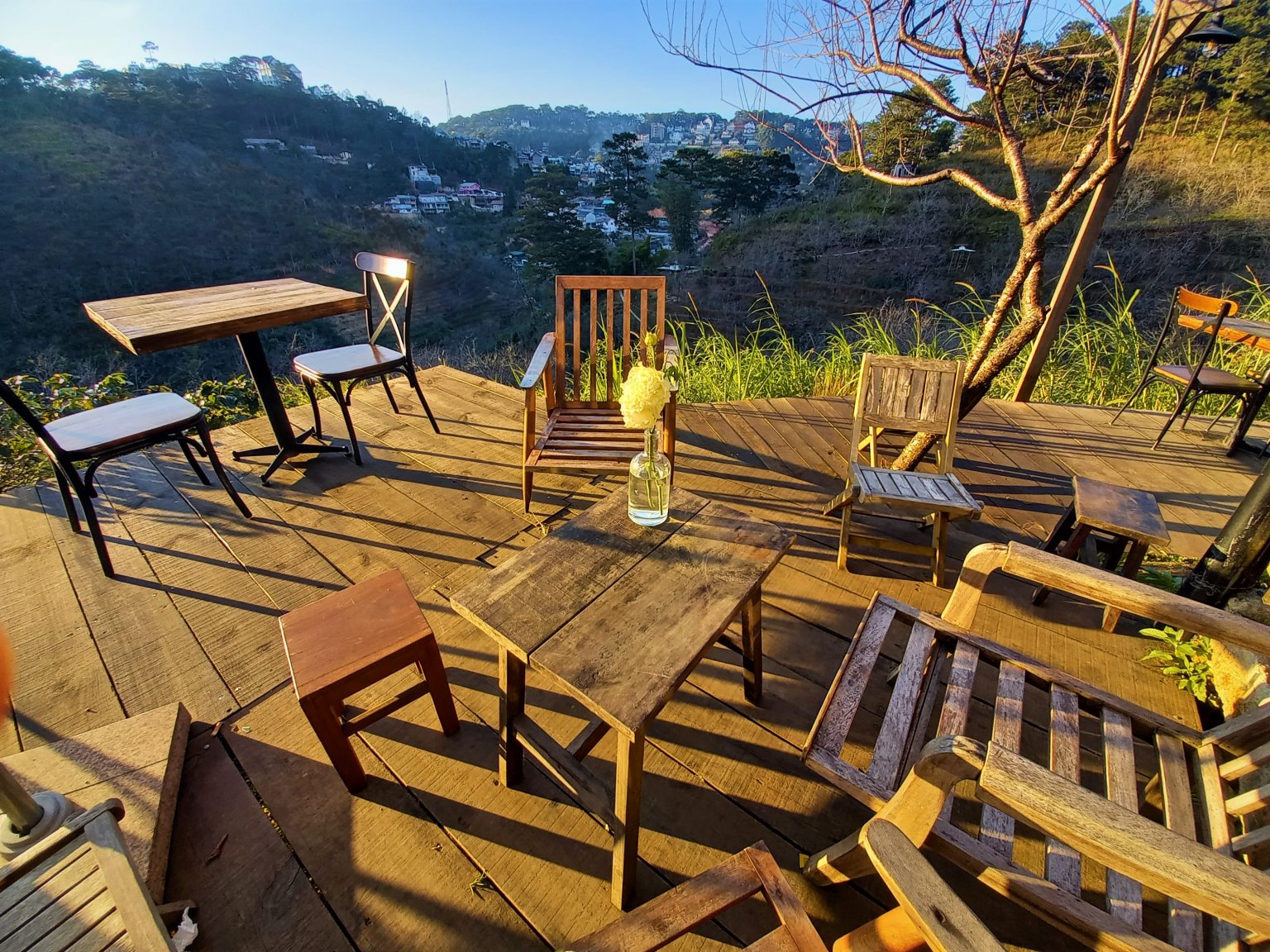 19 Coffee Shops in Dalat With a View – Vietnam Coracle – Independent ...