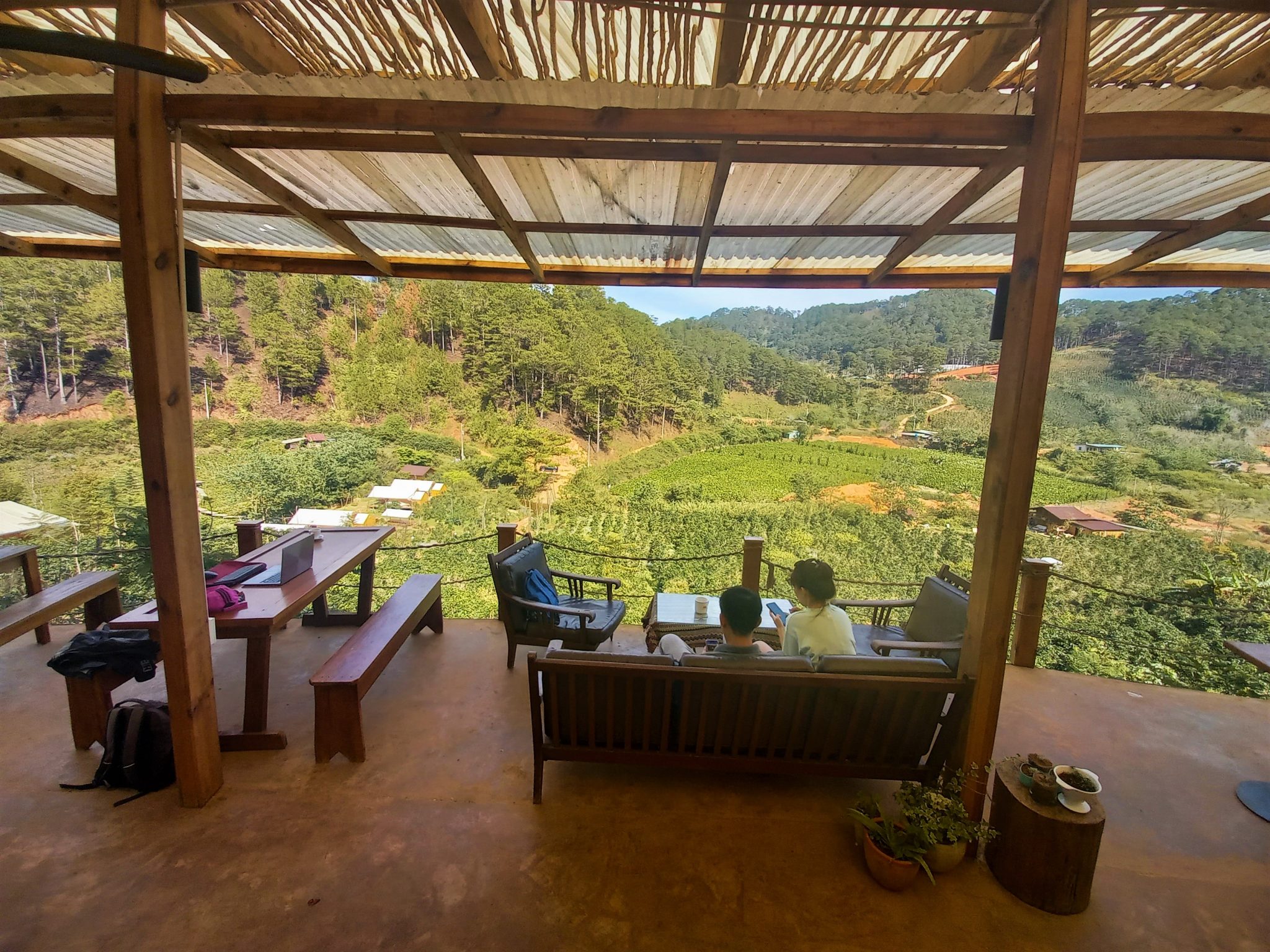 19 Coffee Shops in Dalat With a View – Vietnam Coracle – Independent ...
