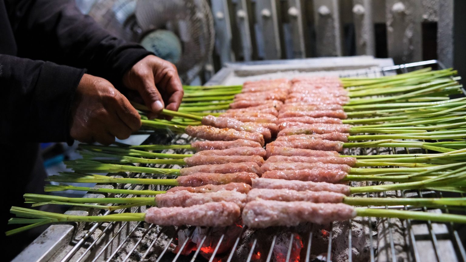 Hue Food Guide – Vietnam Coracle – Independent Travel Guides to Vietnam