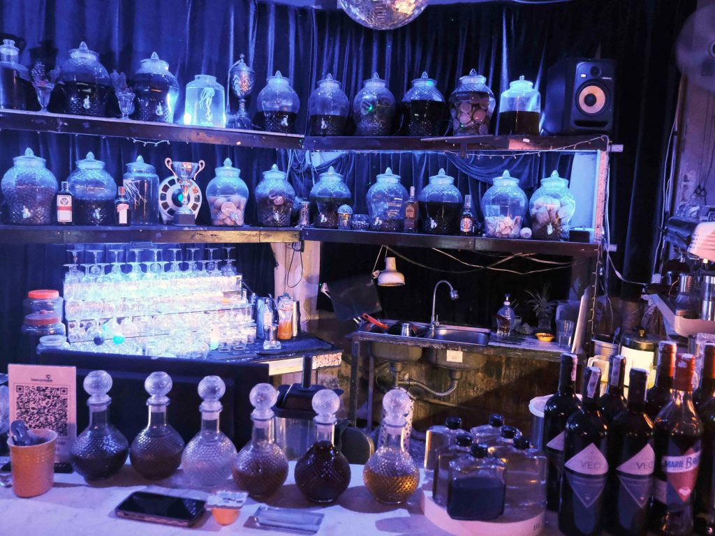 Drinking & Nightlife in Hue – Vietnam Coracle – Independent Travel ...