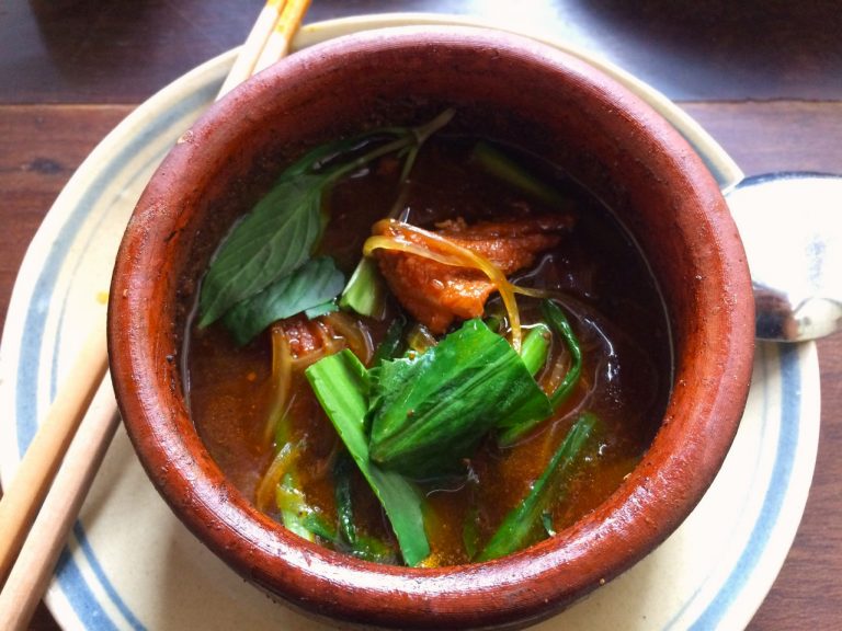 Fresh Herbs & Spices in Vietnamese Food – Vietnam Coracle – Independent ...