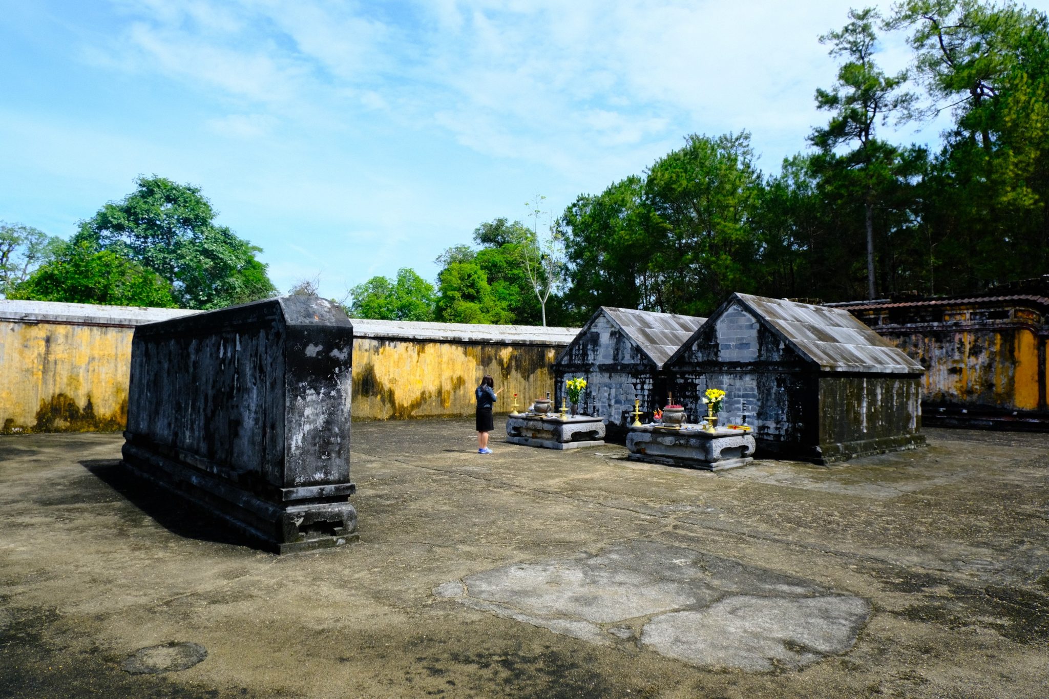 Last Emperors: Nguyen Dynasty Sites in Hue – Vietnam Coracle ...