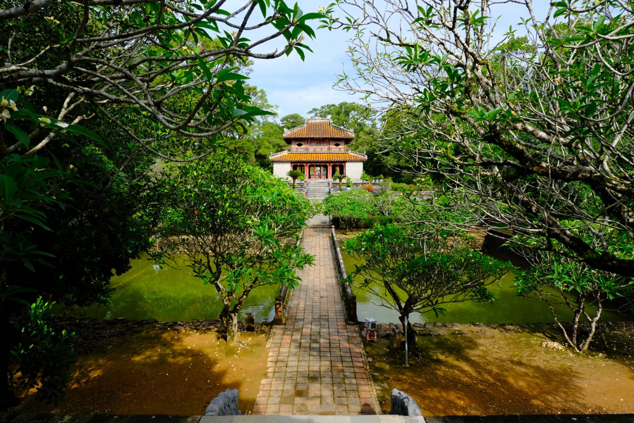 Last Emperors: Nguyen Dynasty Sites in Hue – Vietnam Coracle ...