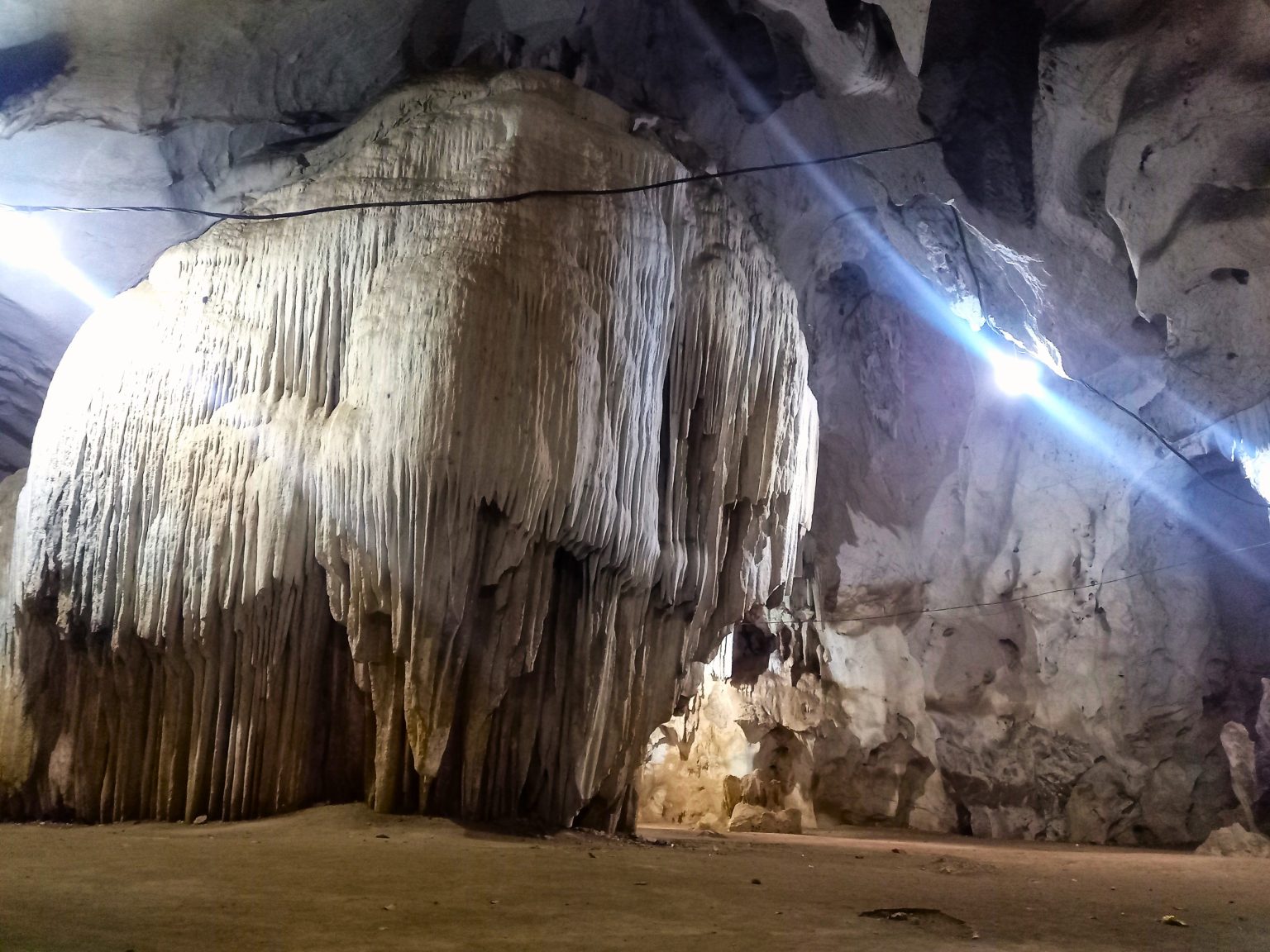 Hang Bua & Tham Om Caves – Vietnam Coracle – Independent Travel Guides ...
