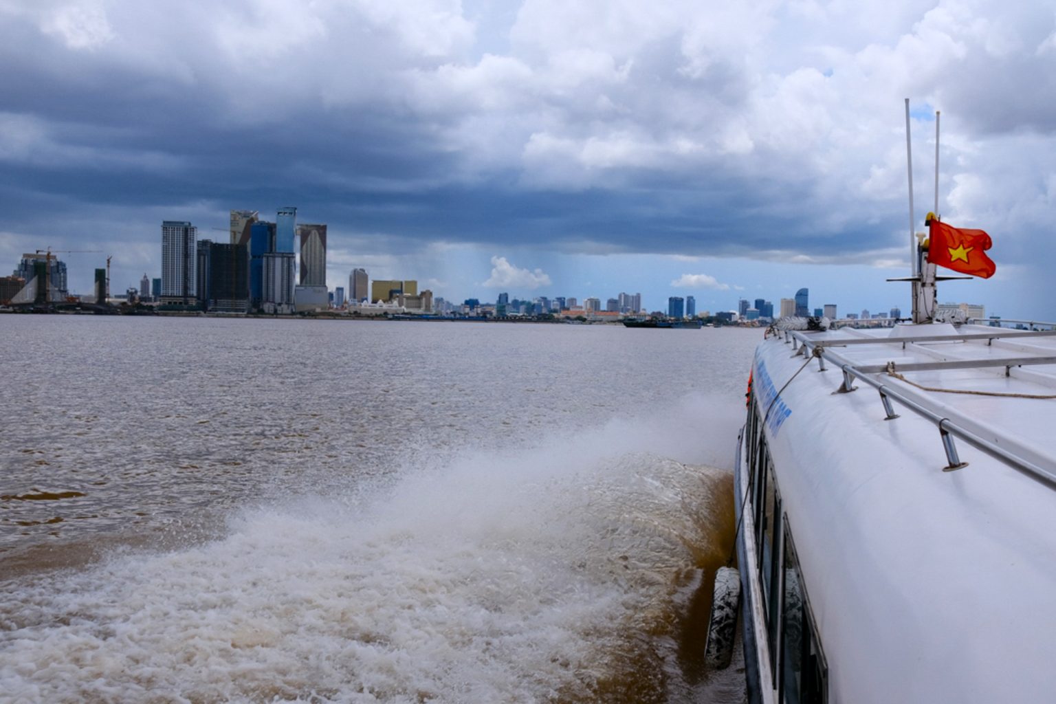 Vietnam to Cambodia by Boat – Vietnam Coracle – Independent Travel Guides to Vietnam