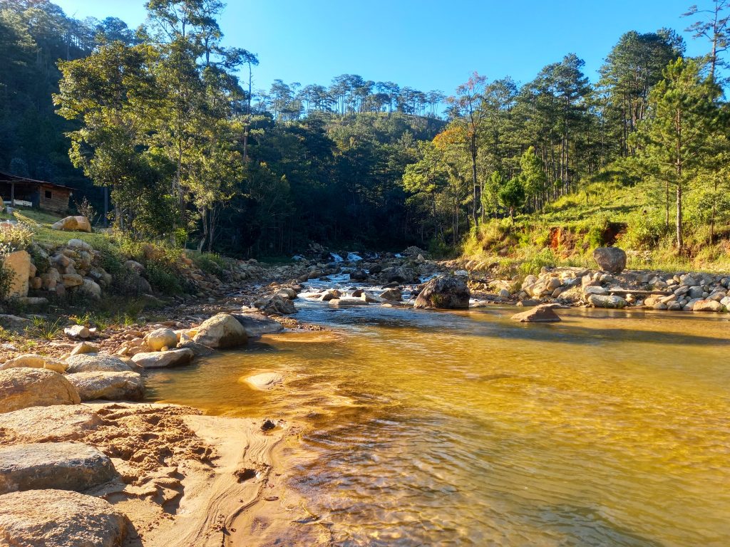 Camping on Trong Veo Stream – Vietnam Coracle – Independent Travel ...
