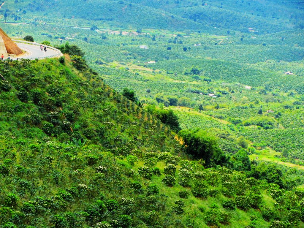 30 Great Motorbiking Roads in Vietnam – Vietnam Coracle – Independent ...