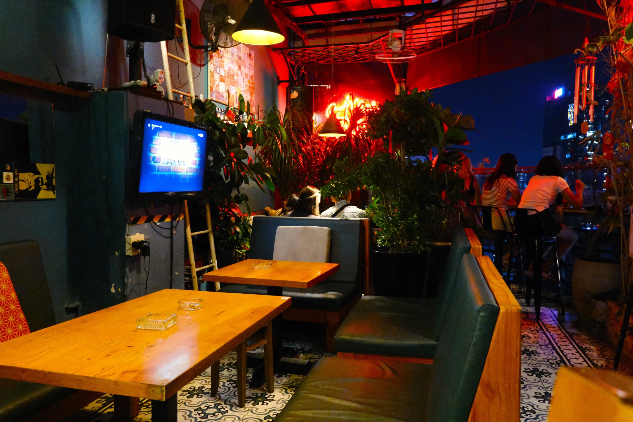 5 Hideaway Bars in Saigon – Vietnam Coracle – Independent Travel Guides ...