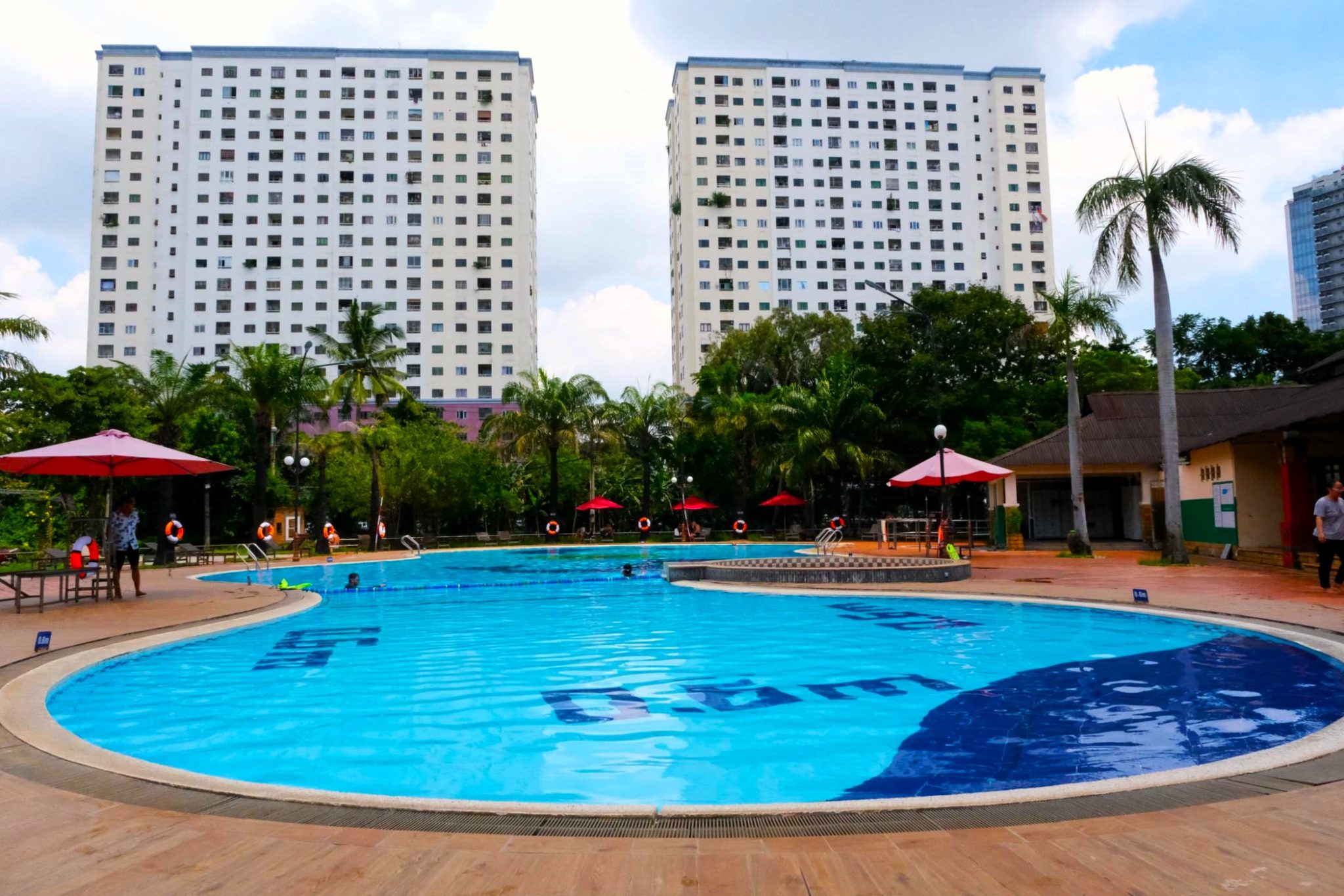 14 Public Swimming Pools in Ho Chi Minh City – Vietnam Coracle ...