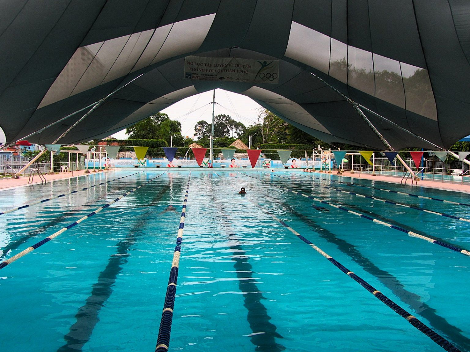 14 Public Swimming Pools in Ho Chi Minh City – Vietnam Coracle ...