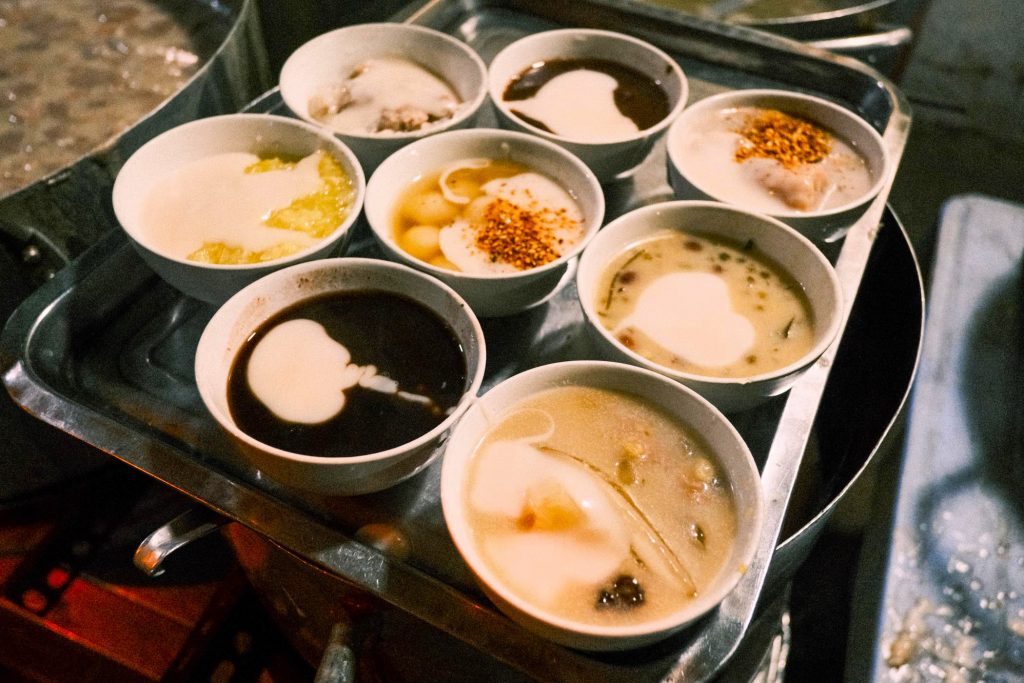 10 Street Food Streets | Ho Chi Minh City – Vietnam Coracle ...