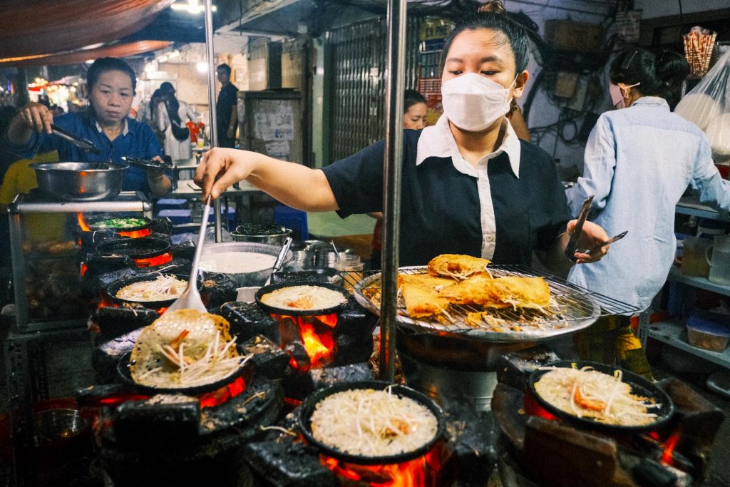 10 Street Food Streets | Ho Chi Minh City – Vietnam Coracle ...