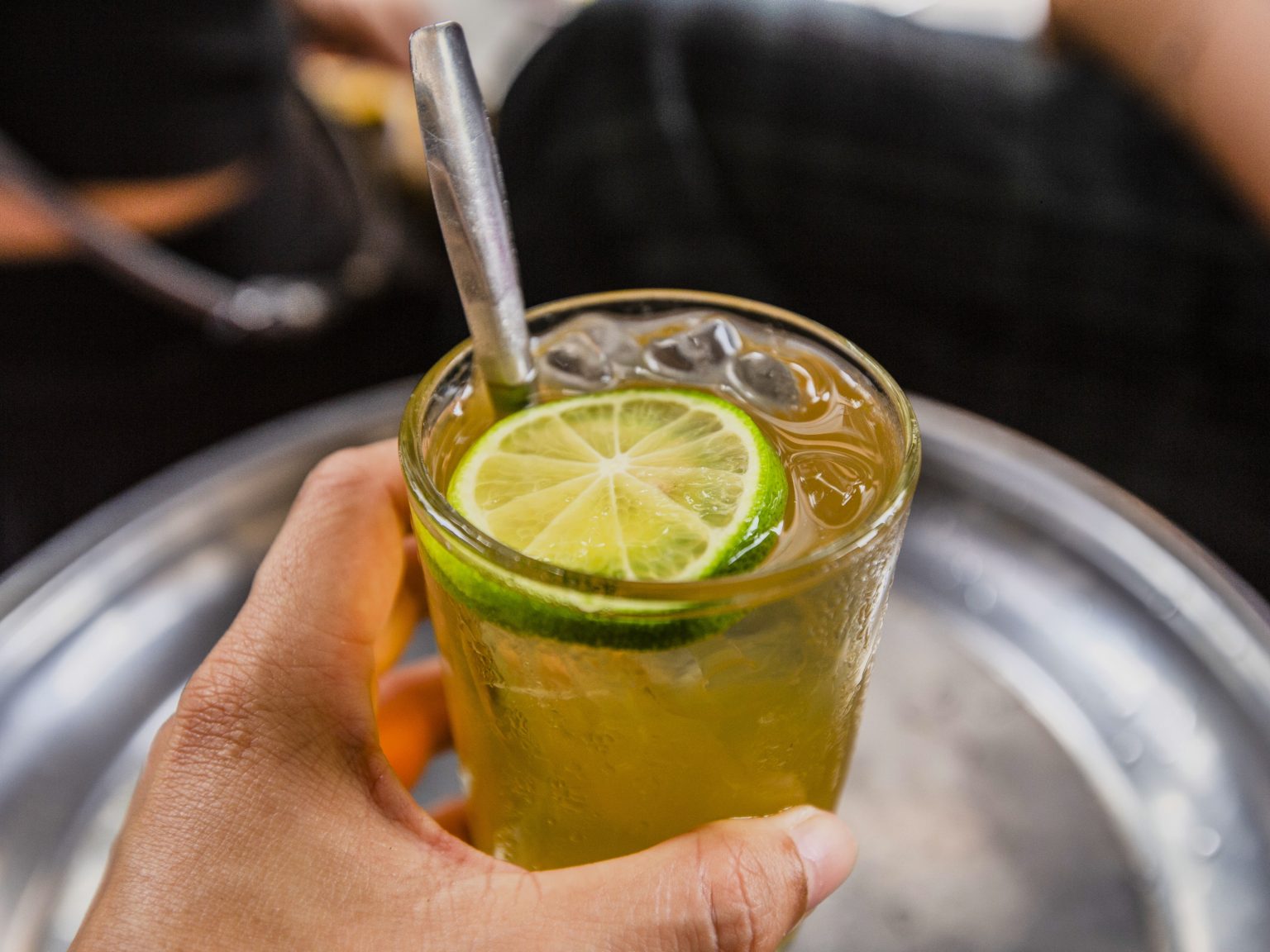 Trà Chanh (Lime Iced Tea) in Hanoi – Vietnam Coracle – Independent ...